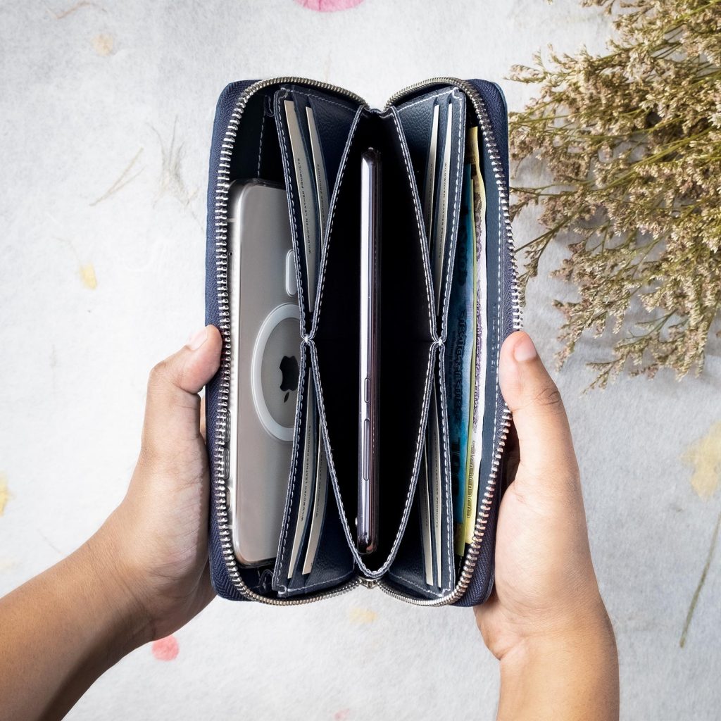 Saito Zipper Long Wallet - Yale Blue - WildWoven Leather Products